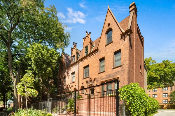 4 bedroom House for rent in Chicago listing 174017